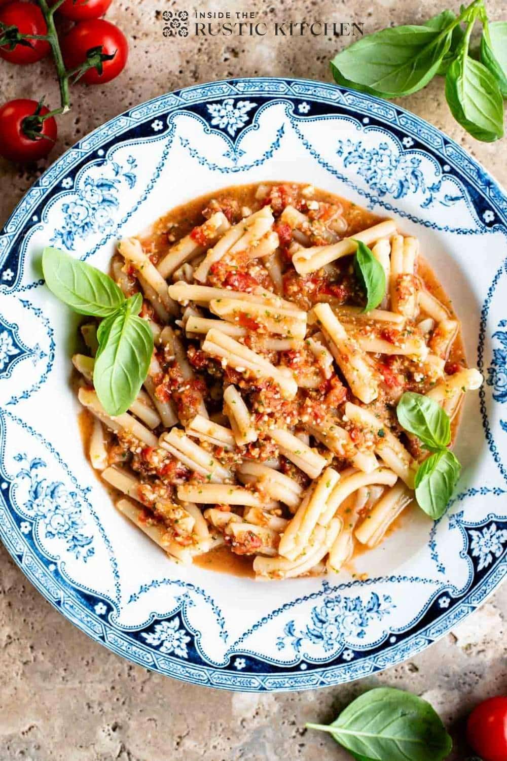 No Cook Tomato Pasta Sauce - Inside The Rustic Kitchen